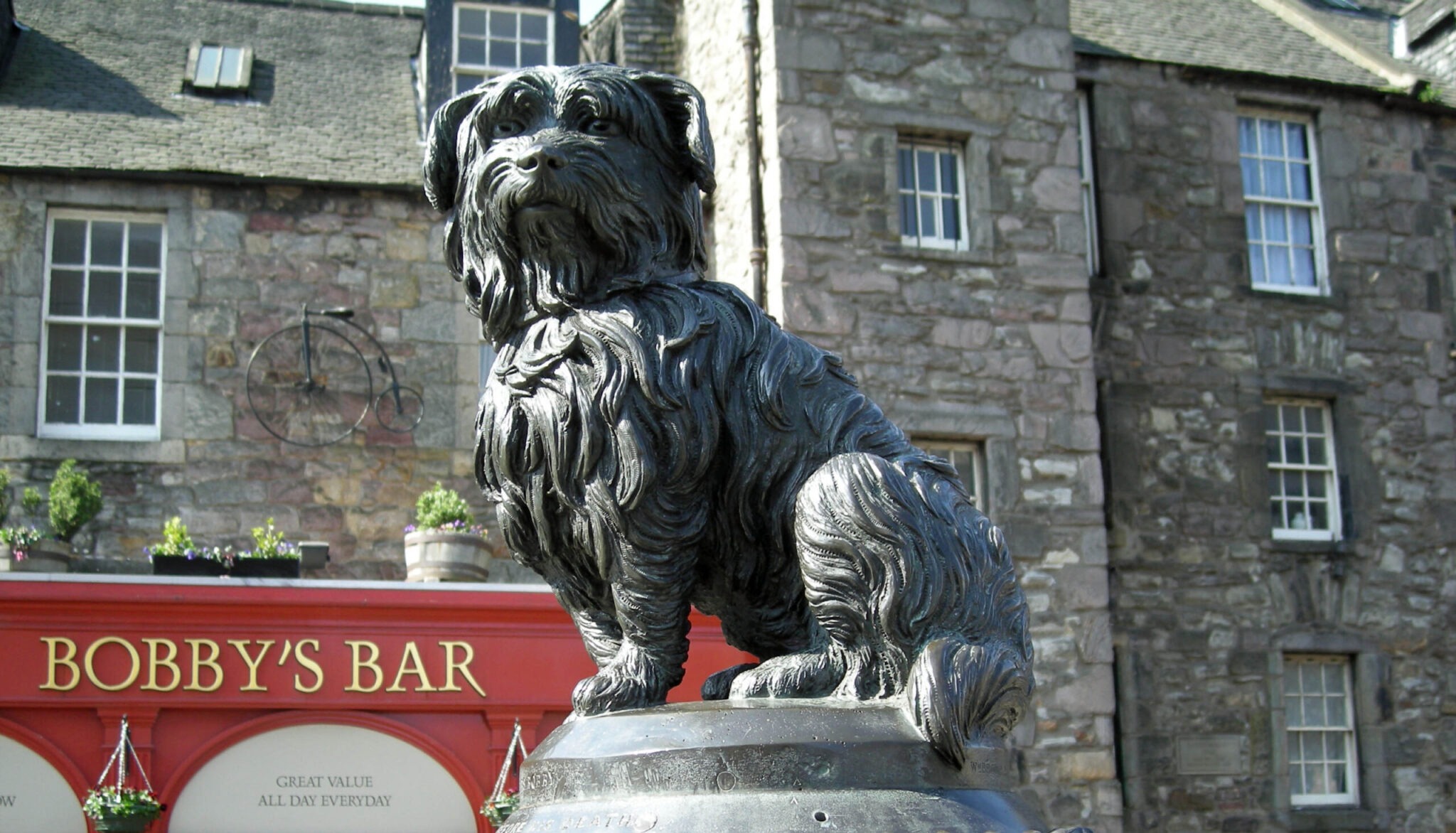 Retour sur l'histoire de Greyfriars Bobby, le chien le plus célèbre d ...