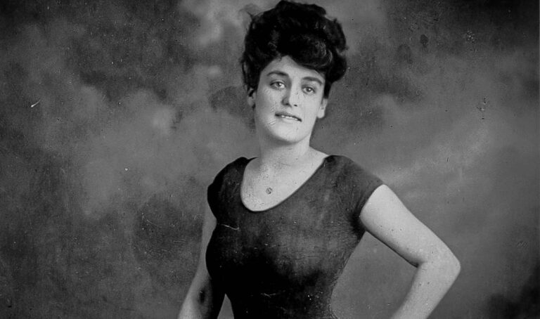 Annette Kellerman, la "sirène" arrêtée pour indécence