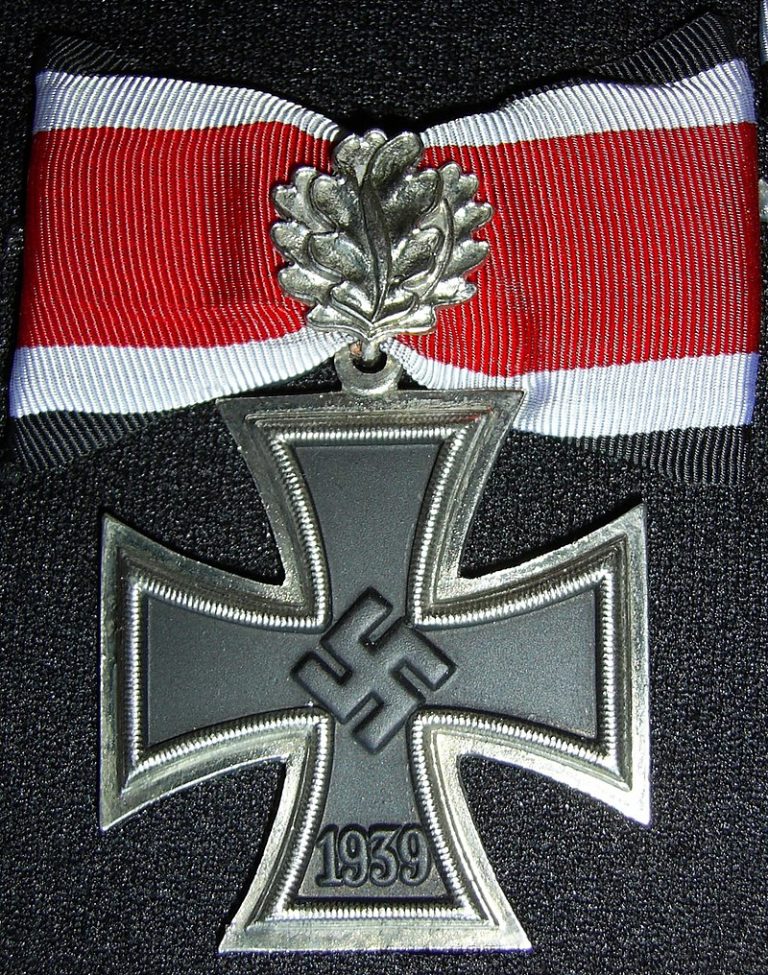 Du svastika bouddhiste à la croix gammée : aux origines d'un symbole ...