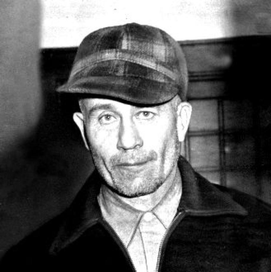 "Monstres" saison 3 : qui est Ed Gein, le prochain tueur qui inspirera ...