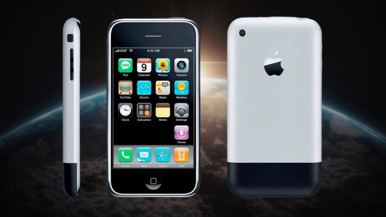 9 janvier 2007 : lancement du premier iPhone, smartphone légendaire d'Apple