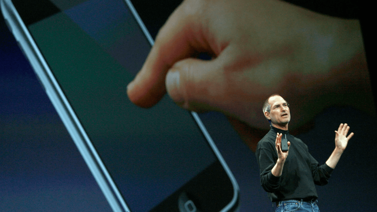 9 janvier 2007 : lancement du premier iPhone, smartphone légendaire d'Apple